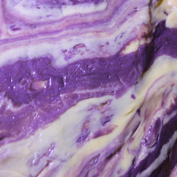 Blackberry Cheesecake – ½ lb – Touch of Fudge